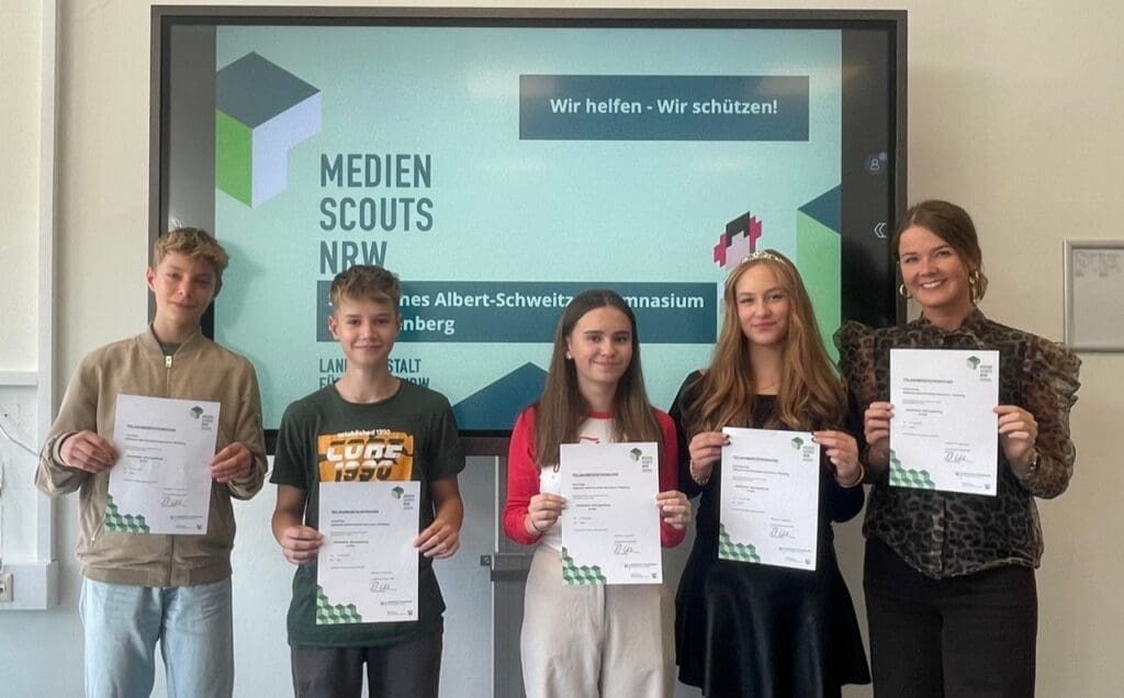 Medienscouts besuchen einen Workshop zum Thema Fake News — Städtisches Albert-Schweitzer ...